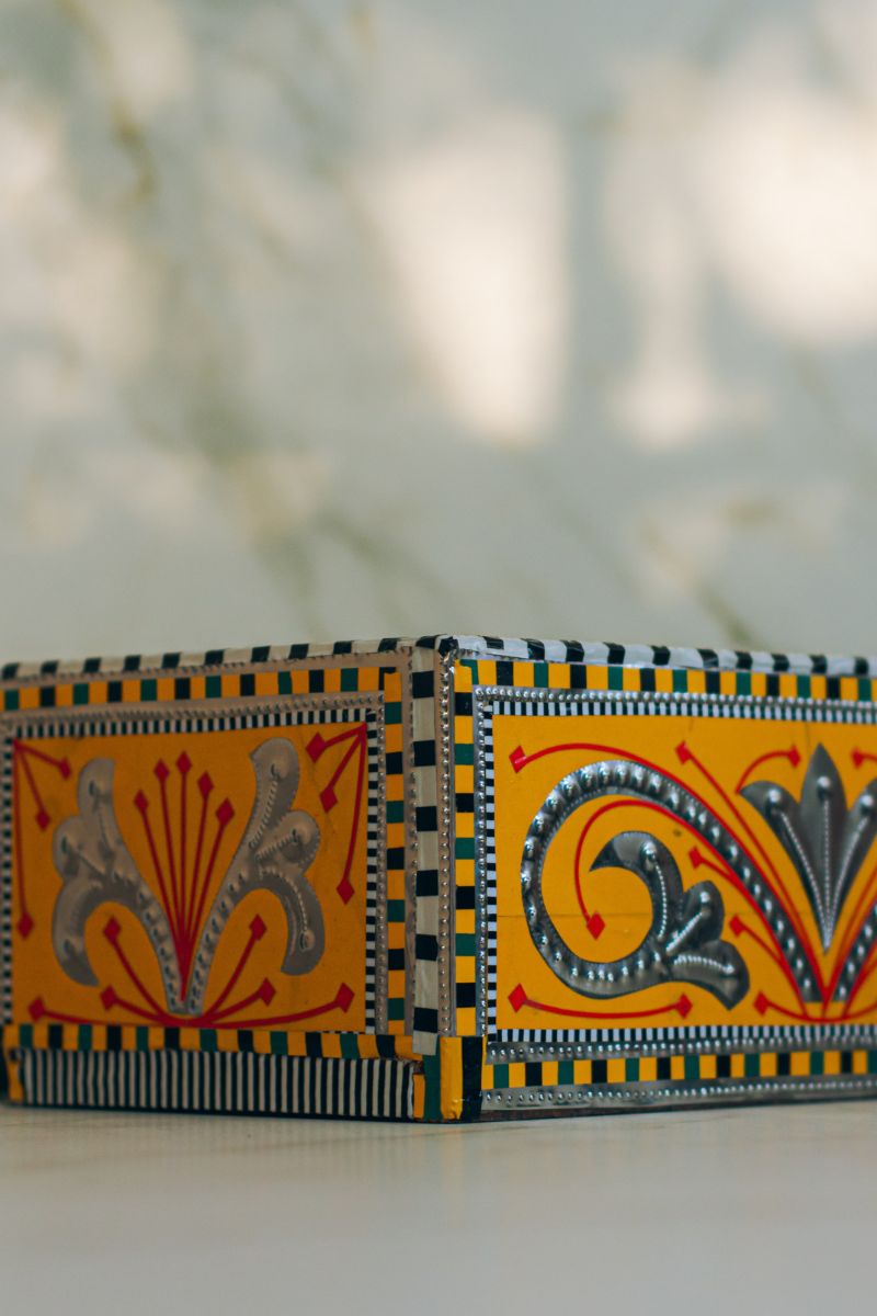 Chamak Pati Yellow Tissue Box – BestArtandCrafts